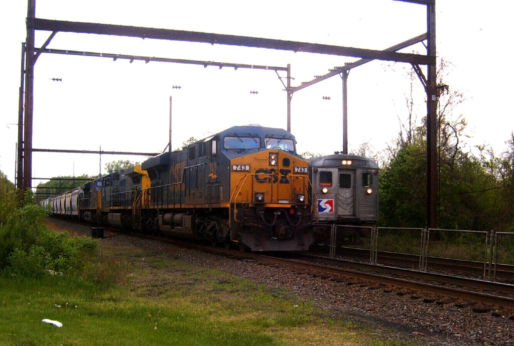 CSX Q438
